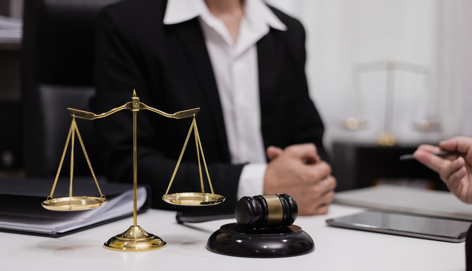 How much does a Lawyer cost in Ontario? Legal Fees and costs – JuriGo.ca